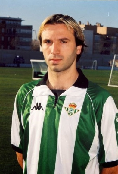 Historia del Real Betis Hoy hace 18 años. Iulian Filipescu rescinde su ...
