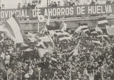 Historia del Real Betis » La afición bética en el Municipal onubense 1985